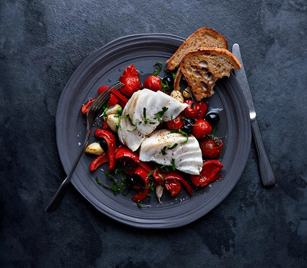 Recipe | Norwegian cod with red peppers and tomatoes | Seafood from Norway